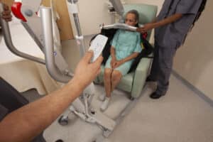 Eva 450EE/600EE Floor Lifts - Savaria Patient Care