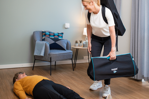 Raizer II Lifting Chair | Savaria Patient Care